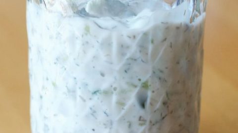 Homemade Tzatziki Sauce | Easy Tzatziki Sauce Recipe