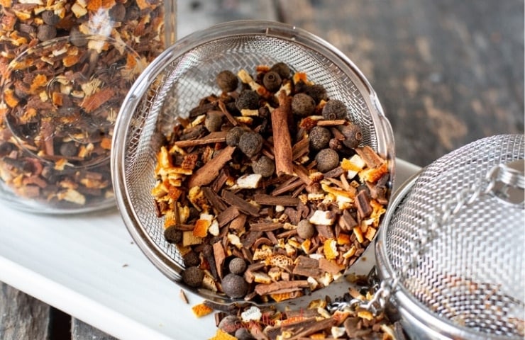 Mulling Spices (DIY Gift Jars & Cider Blend Recipe)