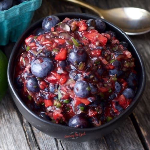 Blueberry Salsa Recipe (Fresh, Sweet & Spicy)
