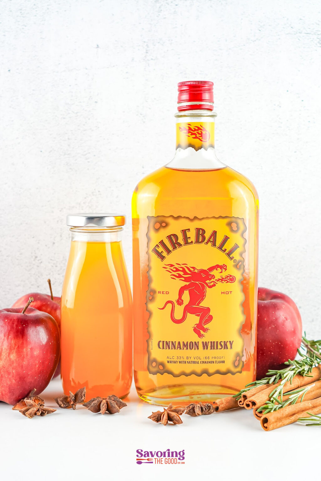 Apple Cider Fireball Drink – Fall Cinnamon Cocktail Recipe